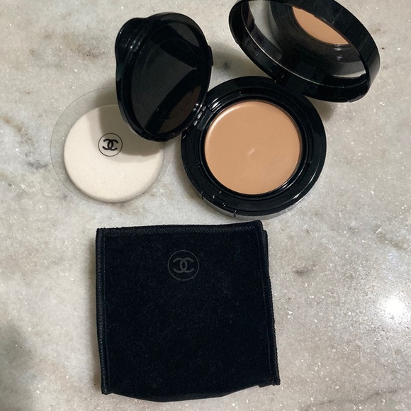 CHANEL | Makeup | Rare Chanel Vitalumiere Aqua Cream Compact Foundation ...
